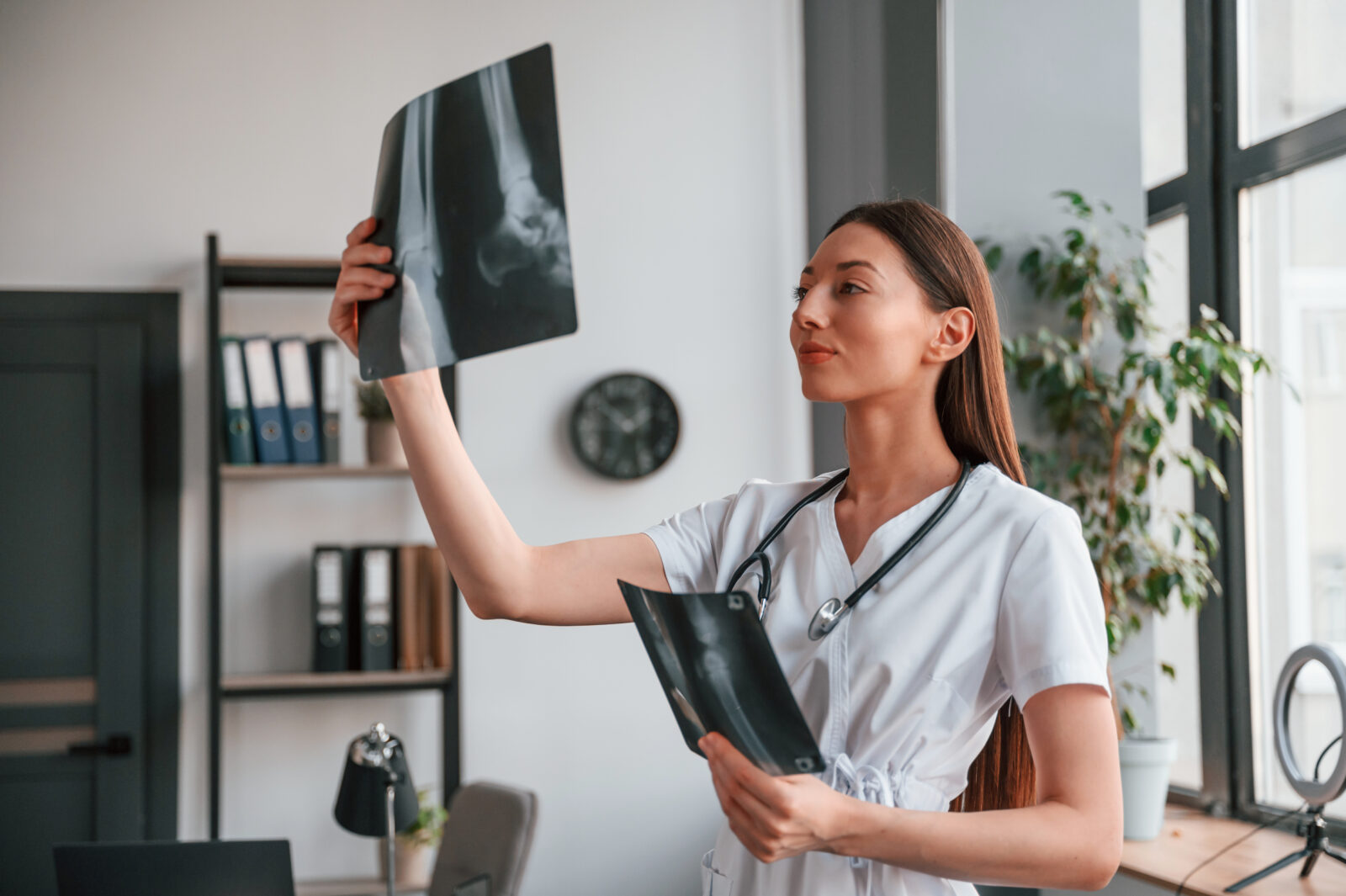 Osteopeni Nedir? Kimler Osteopeni Riski Altındadır?